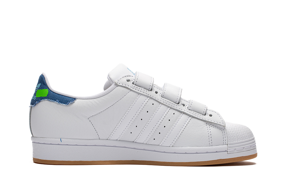 נעלי סניקרס אדידס לנשים, Adidas x KSENIASCHNAIDER Superstar צוברים ...