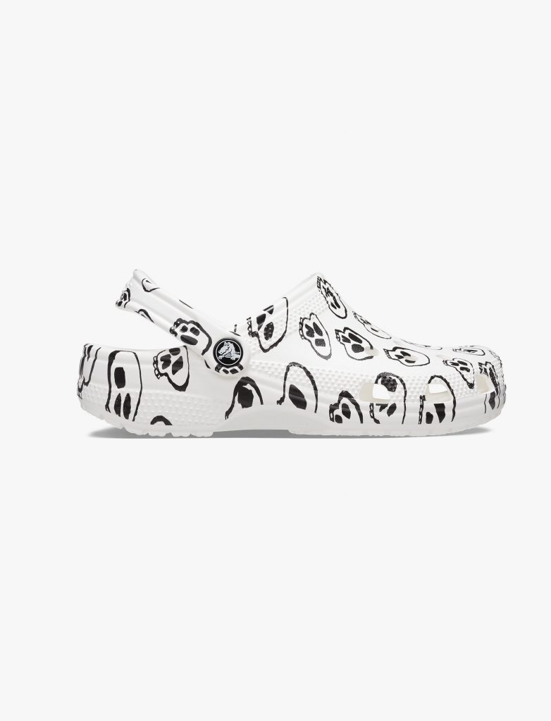 כפכפי קרוקס, Crocs CLASSIC SKULL PRINT CLOG - משלוח והחזרה חינם ...